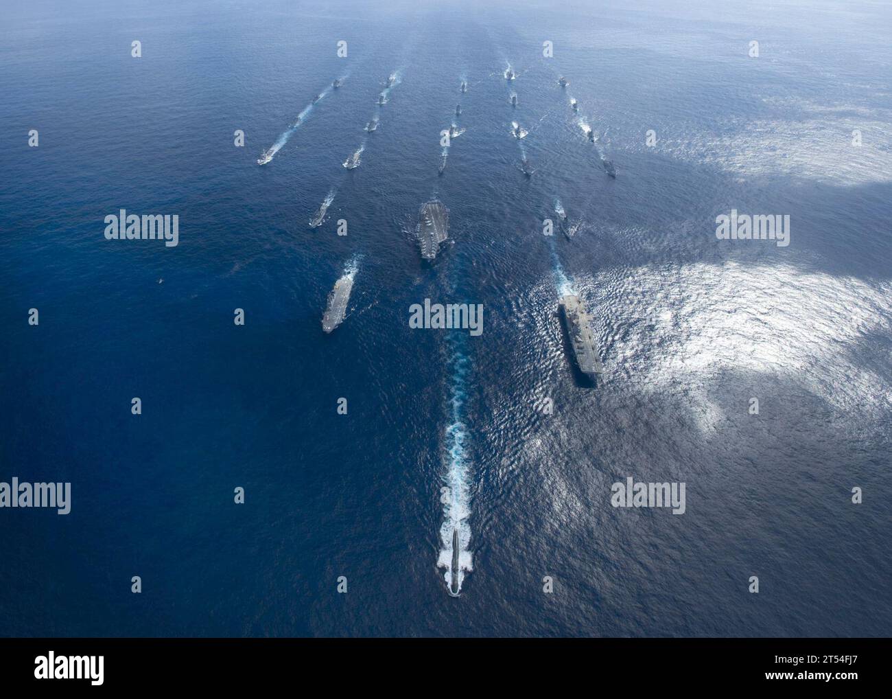 CVN 73, formation, JMSDF, USS George Washington Stock Photo - Alamy