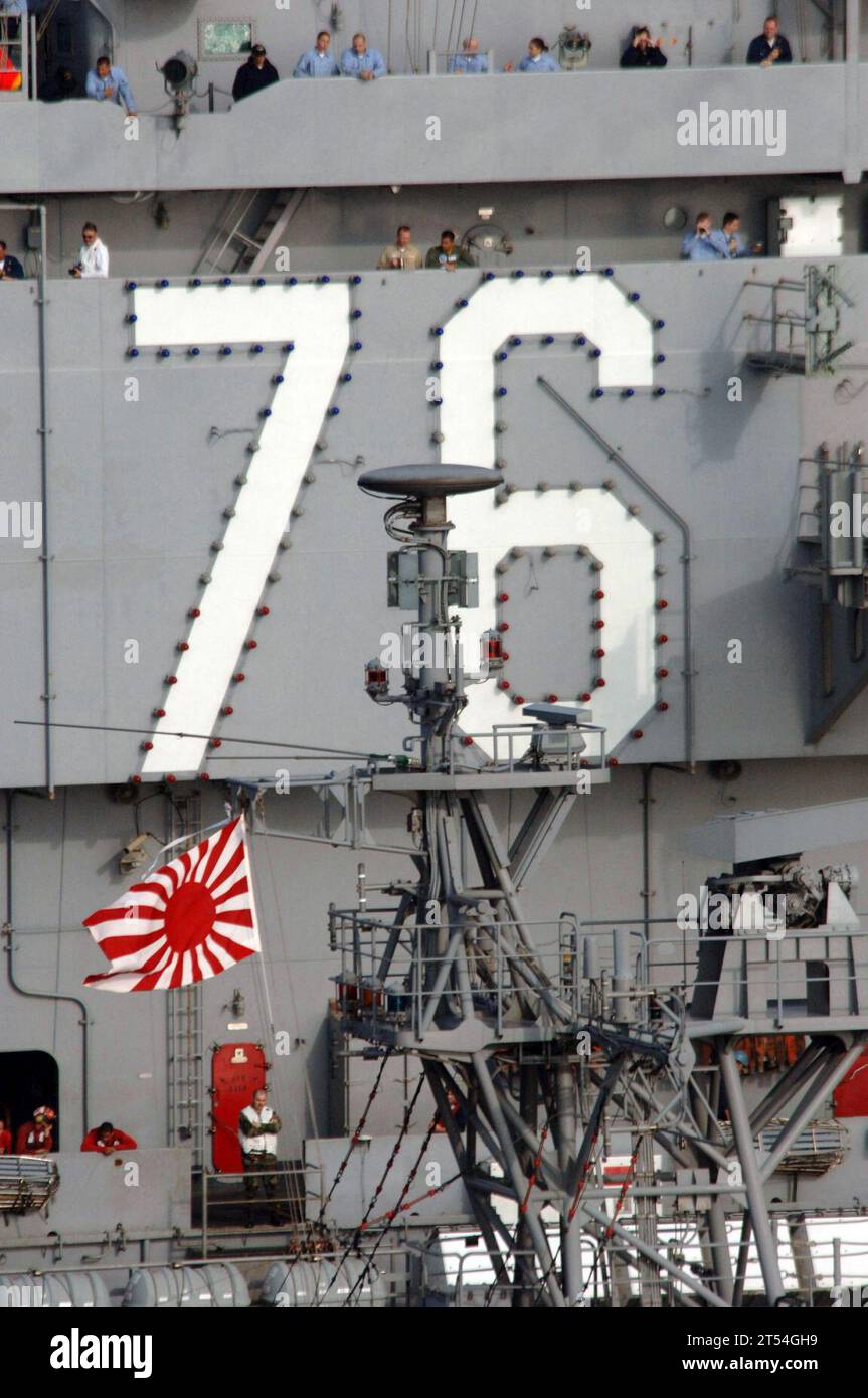 CVN 76, dd 155, fas, fueling at sea, japan maritime self defense force ...