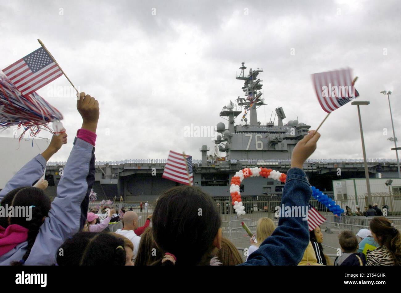 CVN 76, Homecoming, Ronald Reagan Carrier Strike Group Stock Photo - Alamy