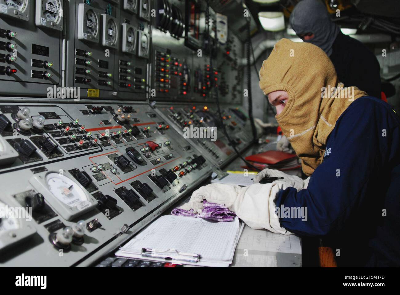 Damage Control Central, USS Safeguard (ASR-50 Stock Photo - Alamy