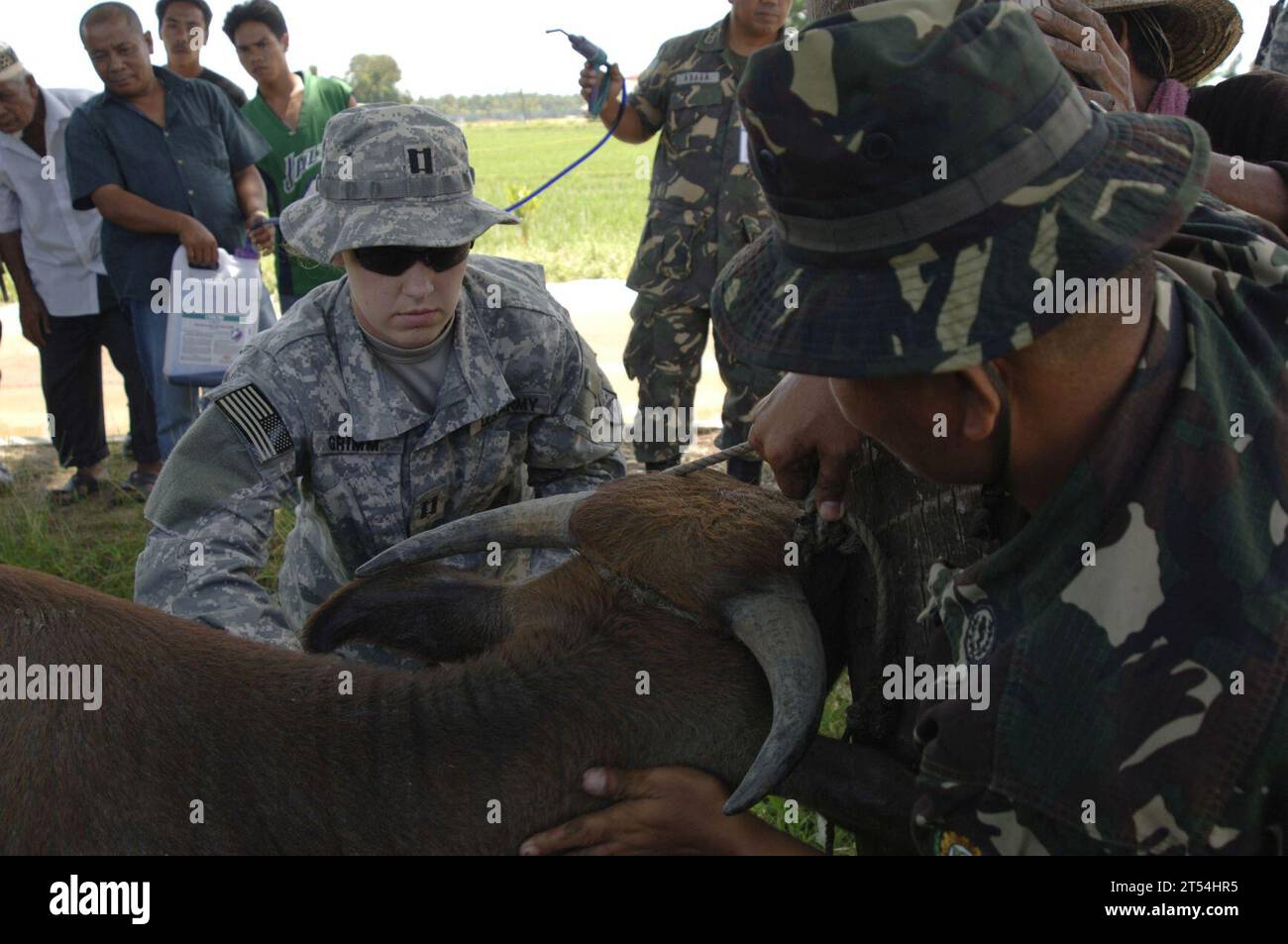 DATU PIANG, Pacific Partnership, Philippines, vaccination Stock Photo ...