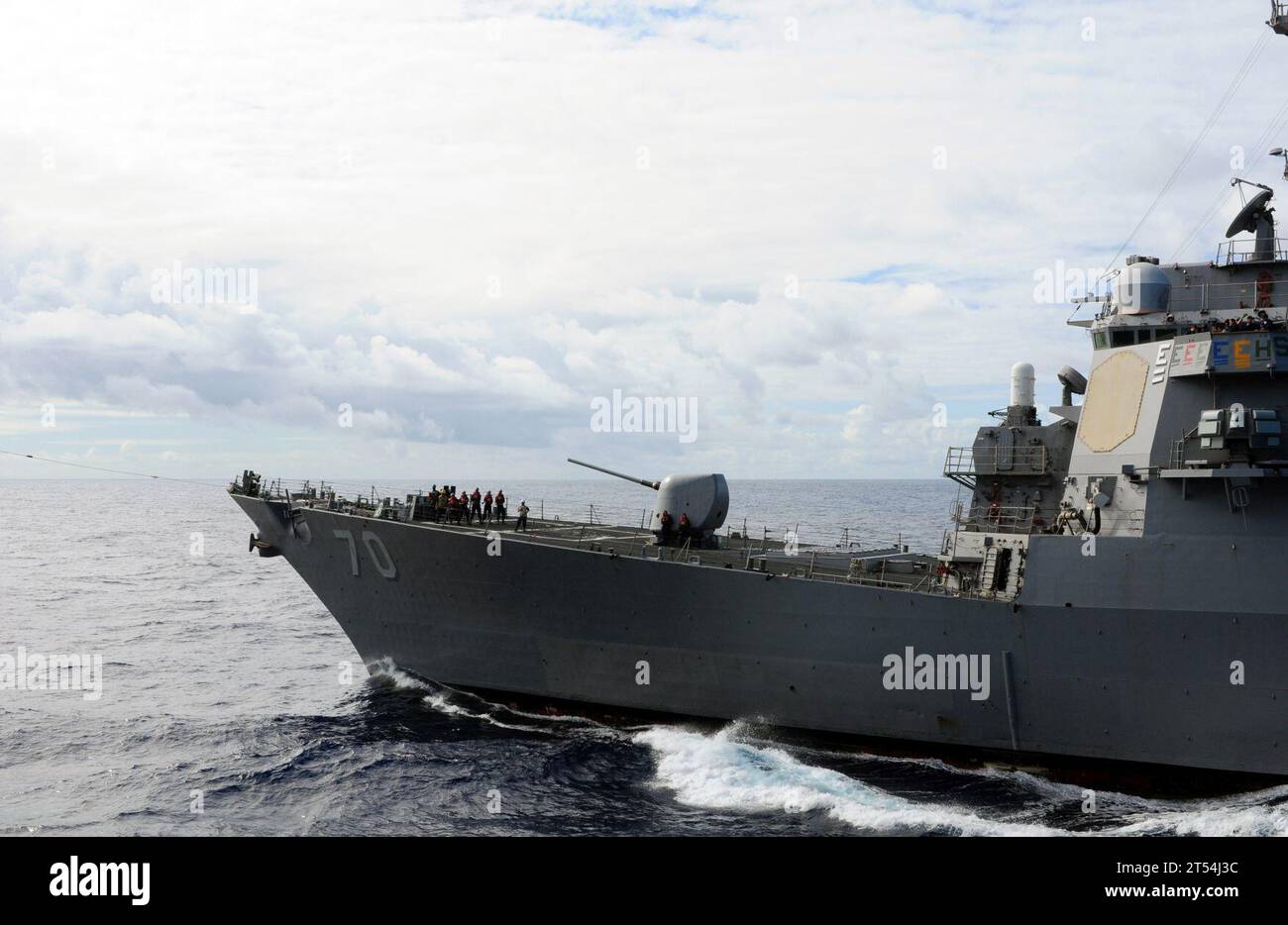 ddg 70, rimpac, U.S. Navy, USS Hopper Stock Photo - Alamy