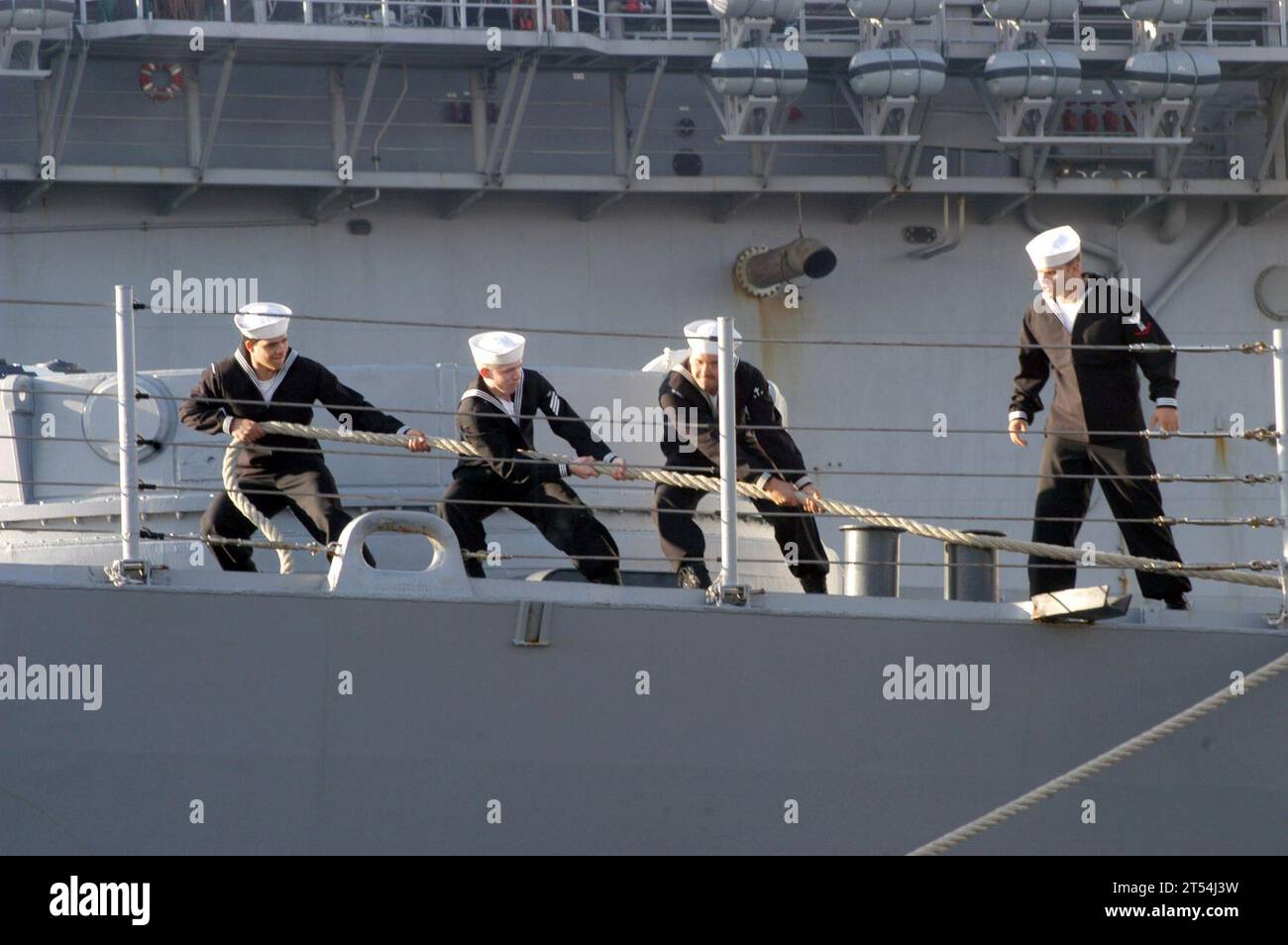 ddg 74, family, friends, home coming, Homecoming, people, Sailor, uss ...