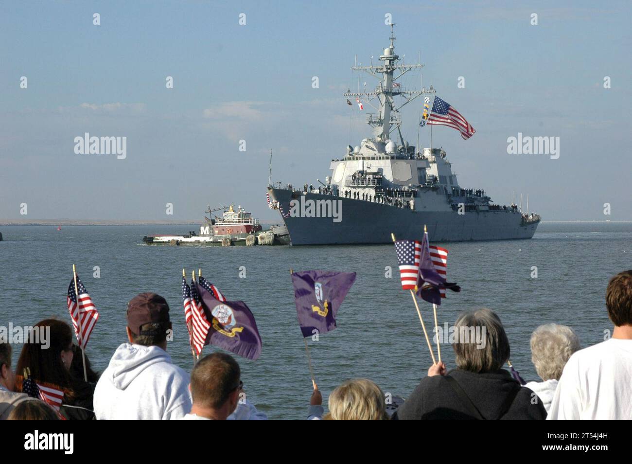 ddg 74, family, friends, home coming, Homecoming, people, Sailor, uss ...