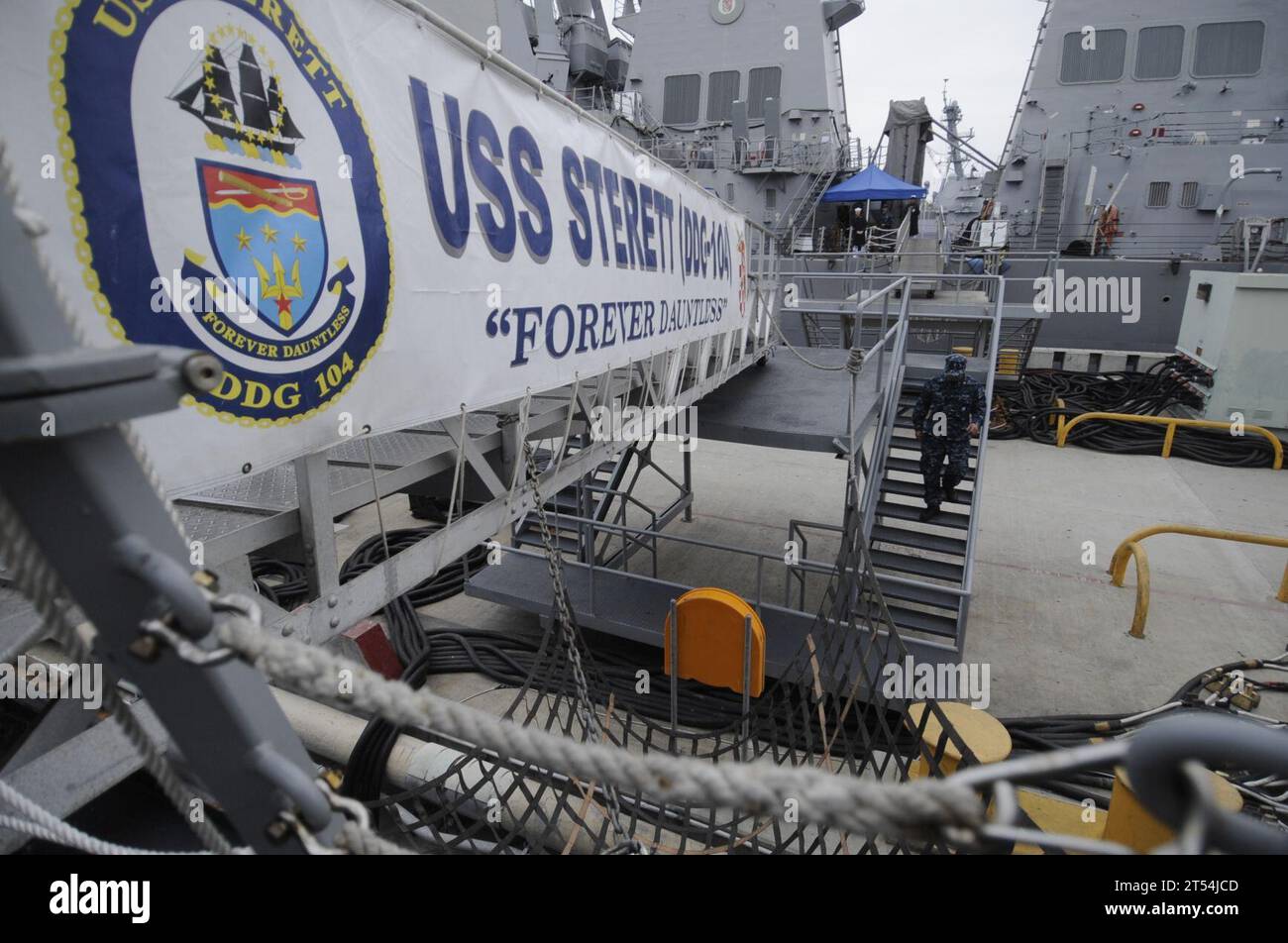 DDG 104, destroyer, Sailors, tomahawk weapons systems test, U.S. Navy ...
