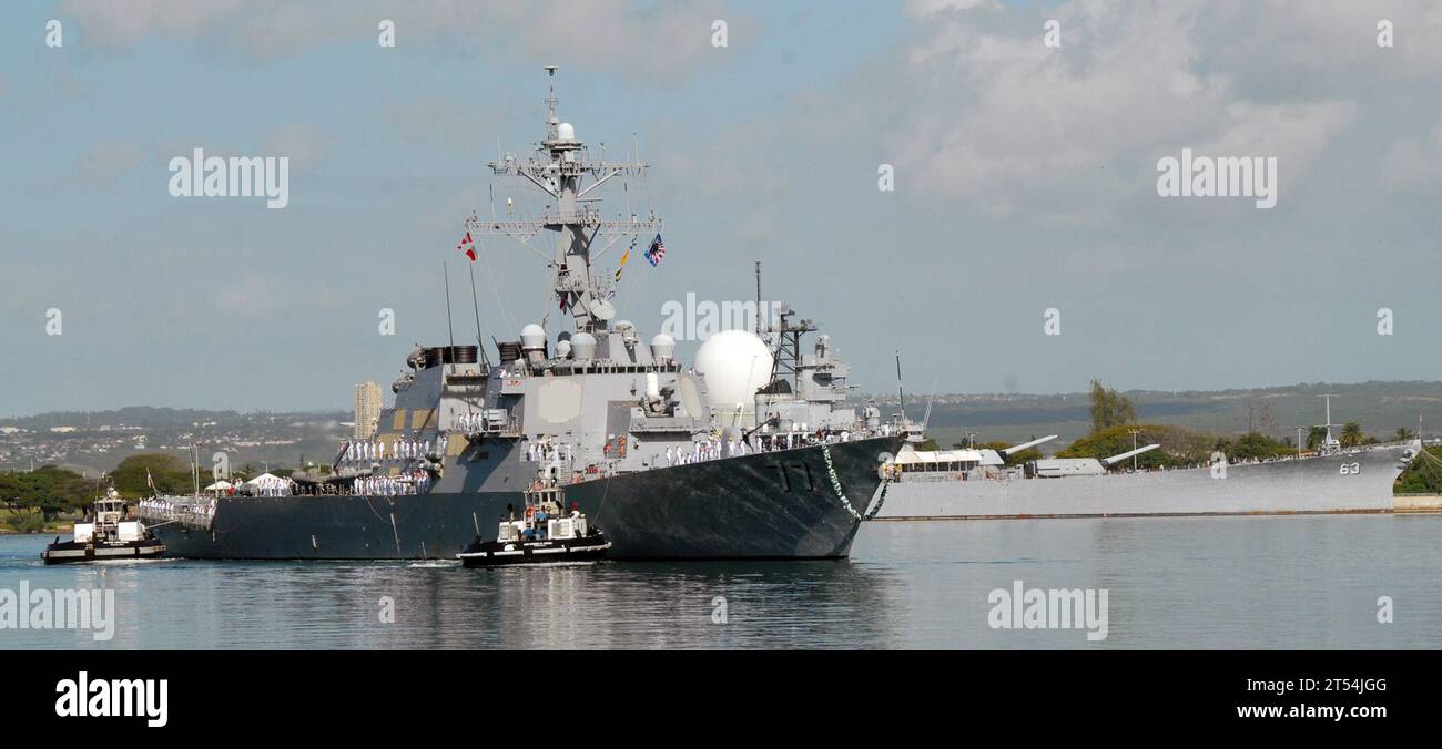 DDG, port, ships Stock Photo - Alamy