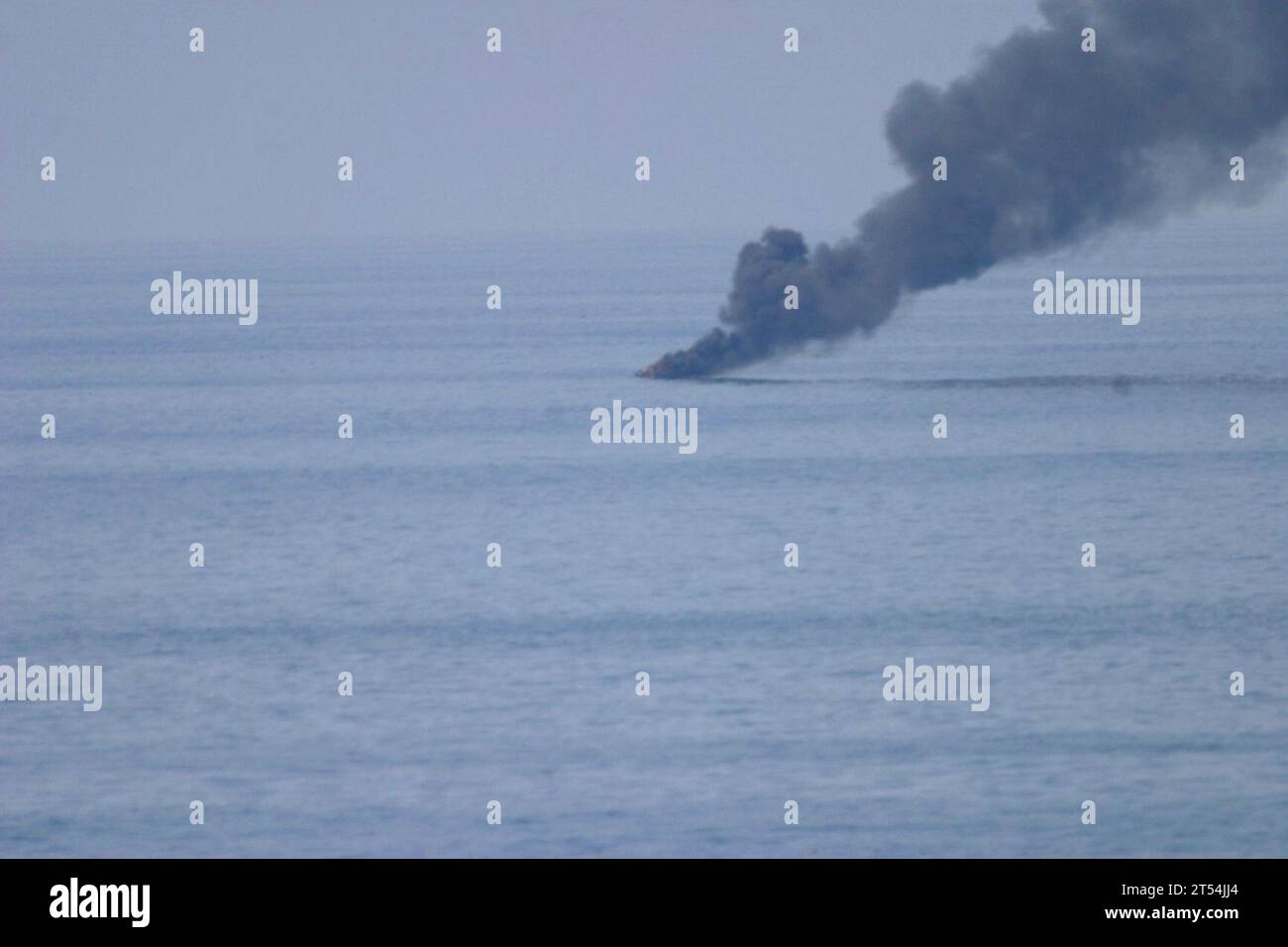ddg-78, pirates, Porter, SMOKE, VBSS Stock Photo - Alamy