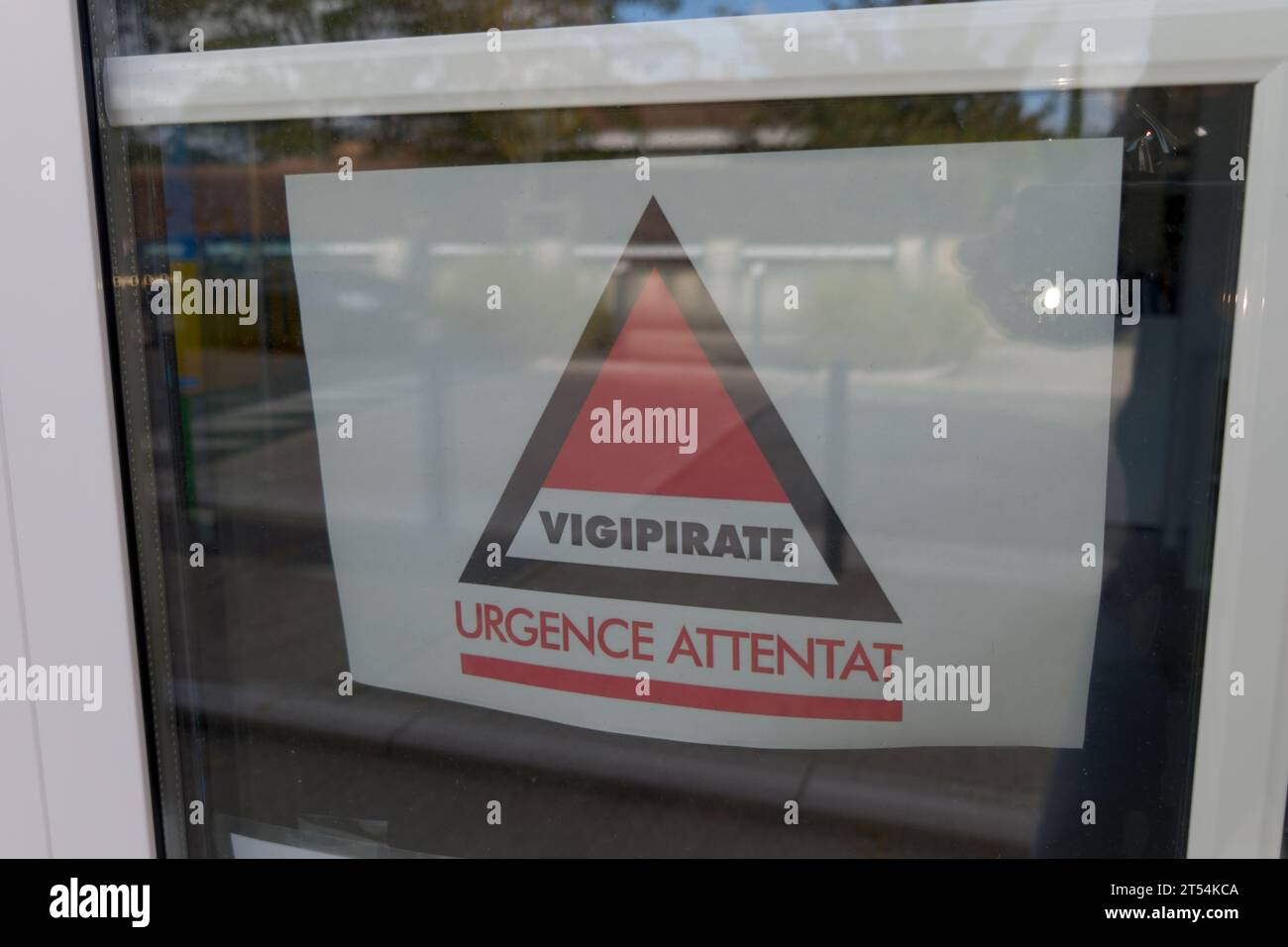Bordeaux , France - 10 31 2023 : vigipirate alerte attentat logo french ...