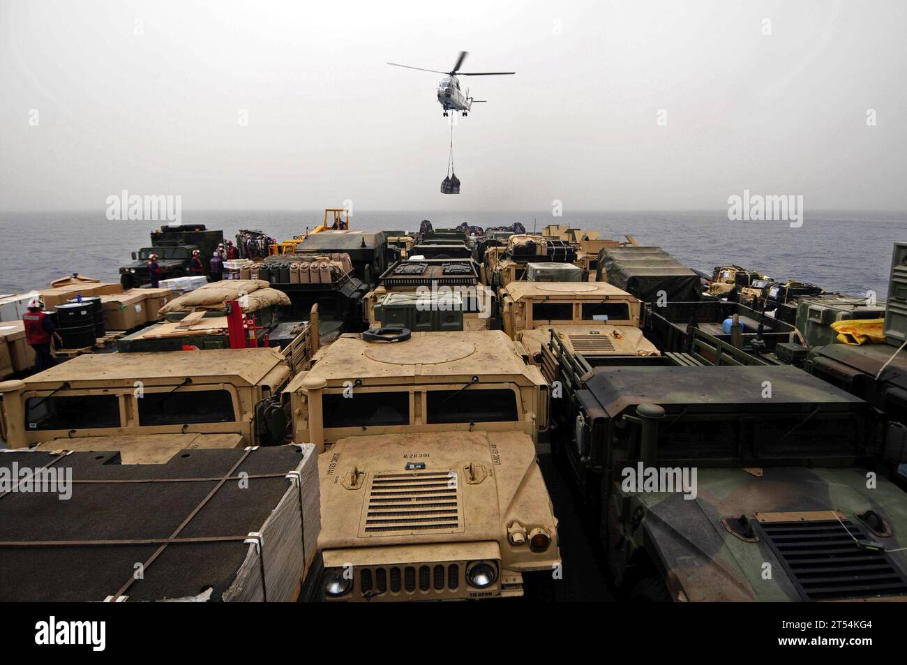 Deployment 2011, U.S. Navy, USS Comstock (LSD 45 Stock Photo - Alamy