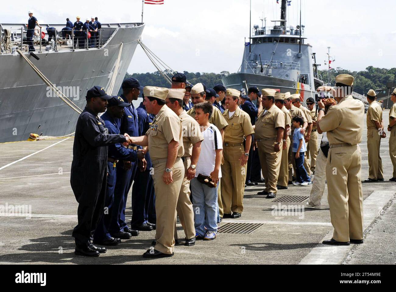 Desron 40 hi-res stock photography and images - Alamy