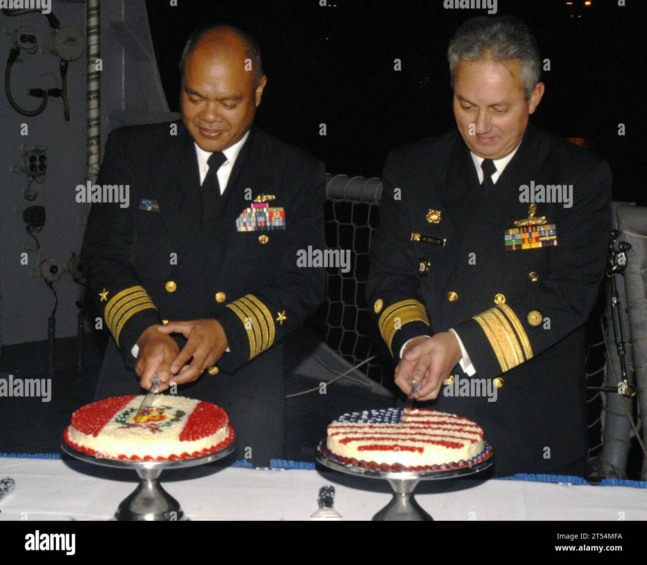 Destroyer squadron desron 40 hi-res stock photography and images - Alamy