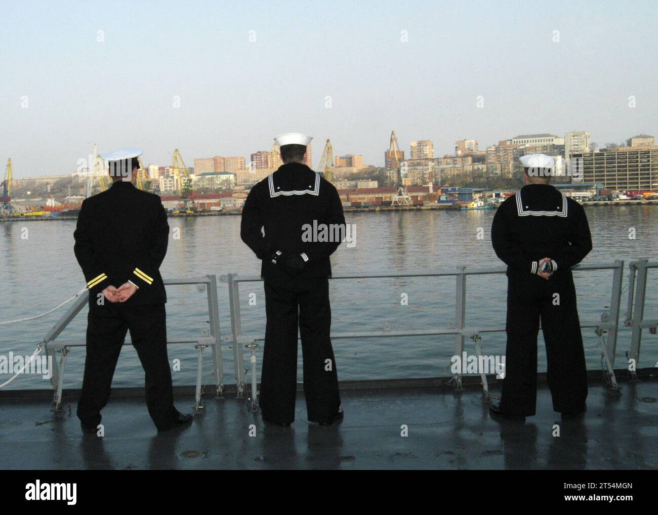 destroyer, man the rails, Sailors, USS John S. McCain, vladivostok ...