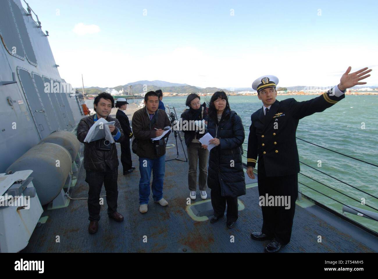 destroyer, media, navy, port visit, U.S. Navy, USS Pinckney (DDG 91 ...
