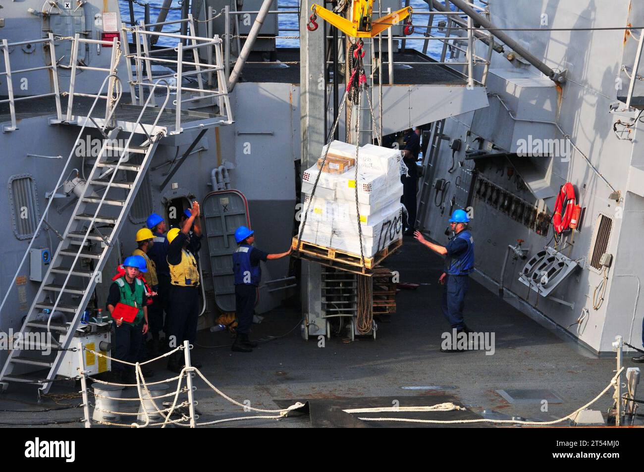 destroyer, msc, RAS, Sailors, U.S. Navy, USNS Alan Shepard (T-AKE 3 ...