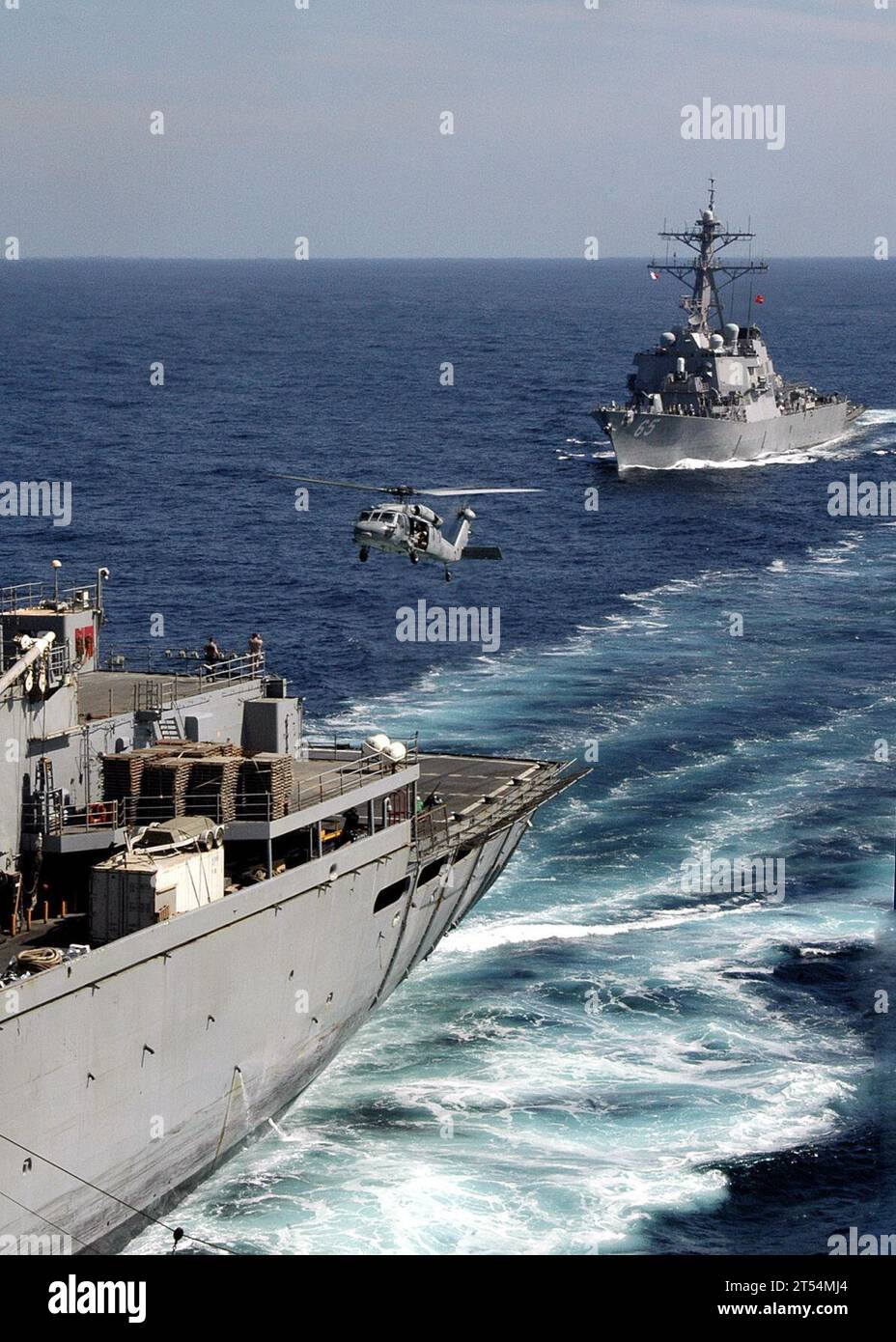 Ship unrep hi-res stock photography and images - Alamy