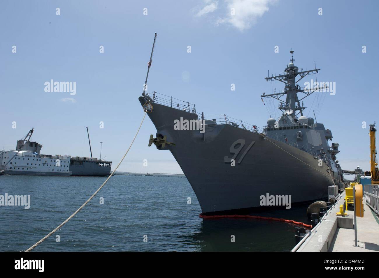 Uss pinckney ddg 91 hi-res stock photography and images - Alamy