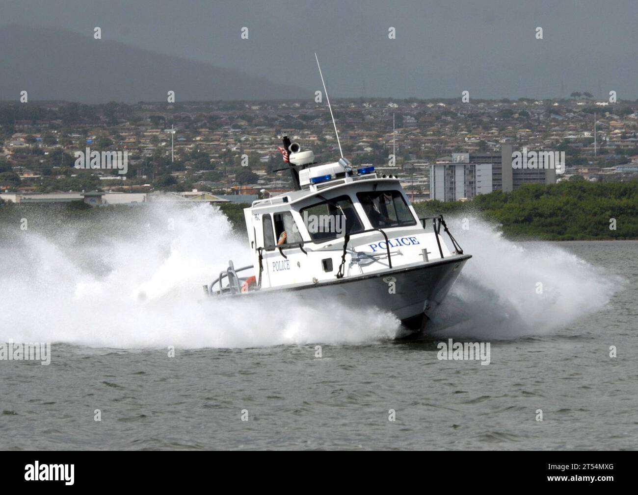 Seaark dauntless security boat hi-res stock photography and images - Alamy