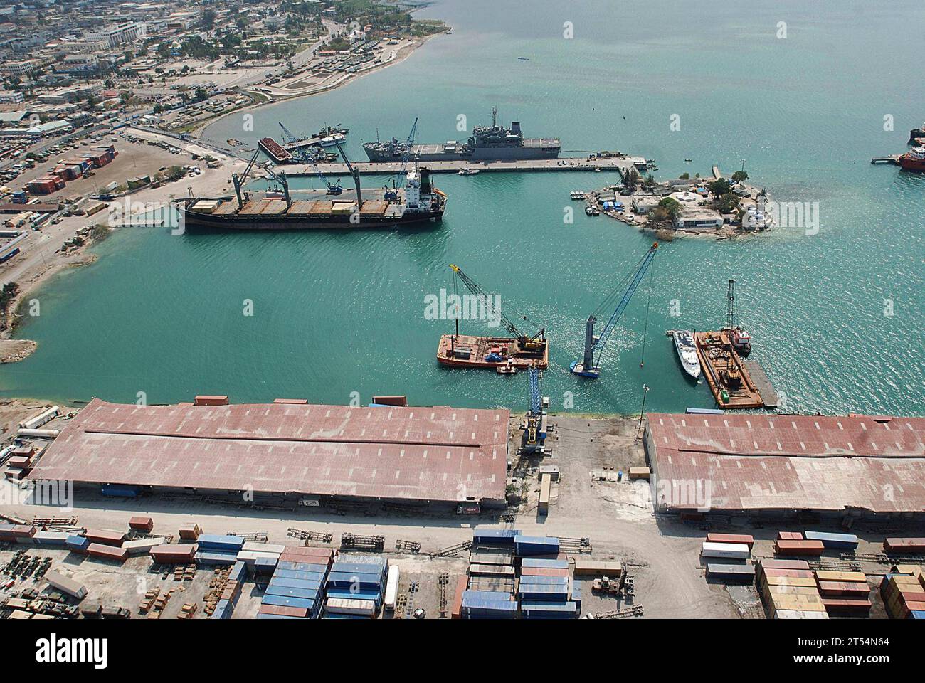 Disaster relief, earthquake, Haiti, navy, Operation Unified Response, U ...