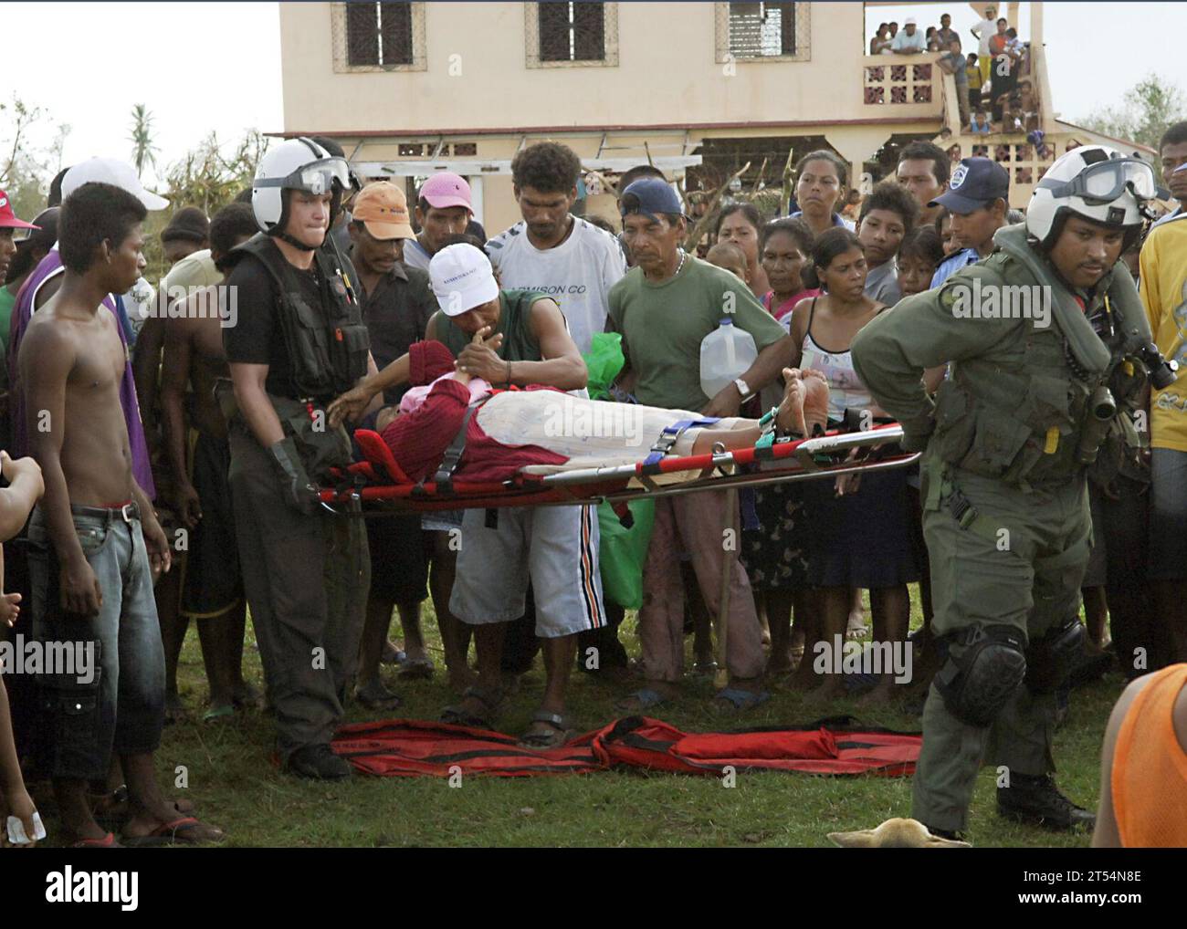 Disaster relief, evacuation, Hurricane Felix Stock Photo - Alamy
