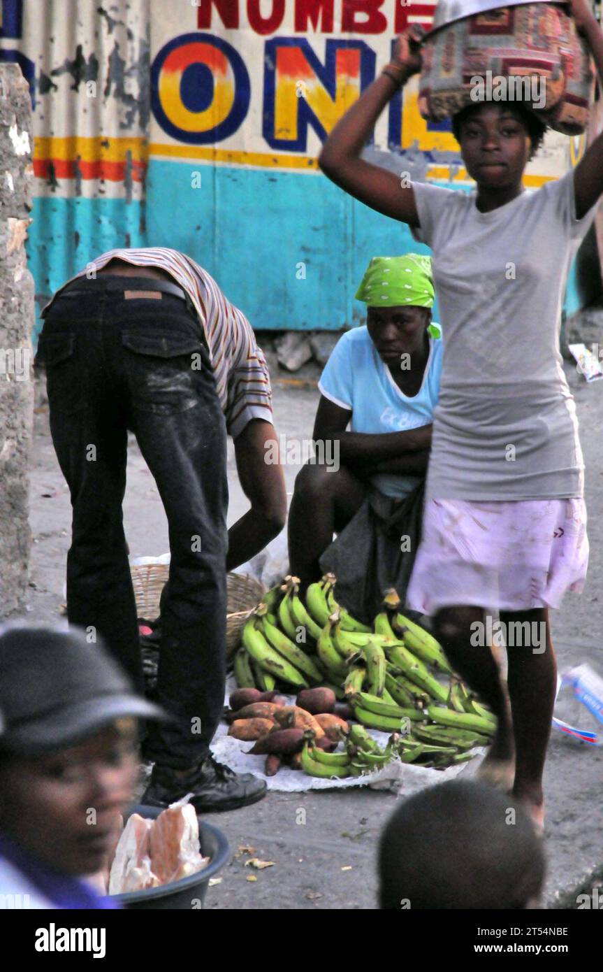 Disaster relief, Haiti, Operation Unified Response Stock Photo - Alamy