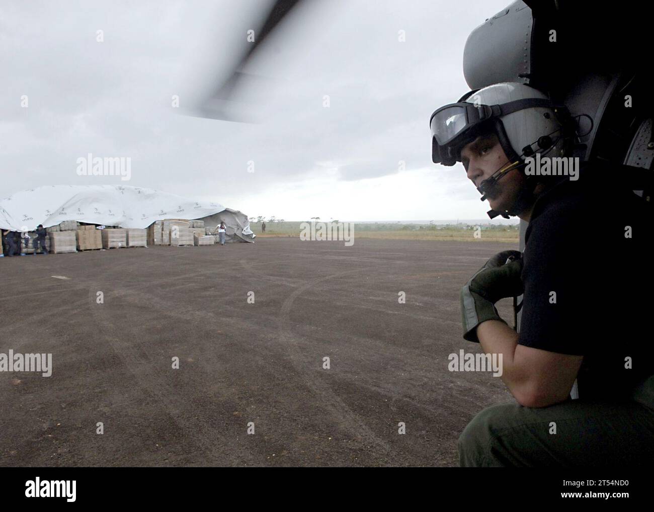 Disaster relief helicopter hi-res stock photography and images - Alamy