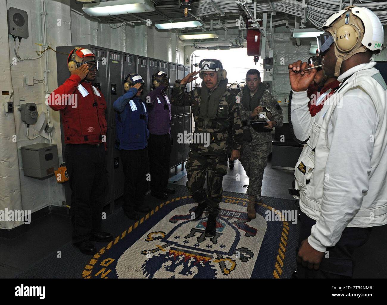 distinguished visitor, LHD 8, Makin Island, Malaysian Army Stock Photo ...