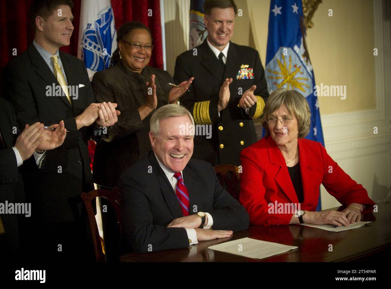 Drew Faust, Harvard, Memorandum of Agreement, Ray Mabus, ROTC, secnav ...