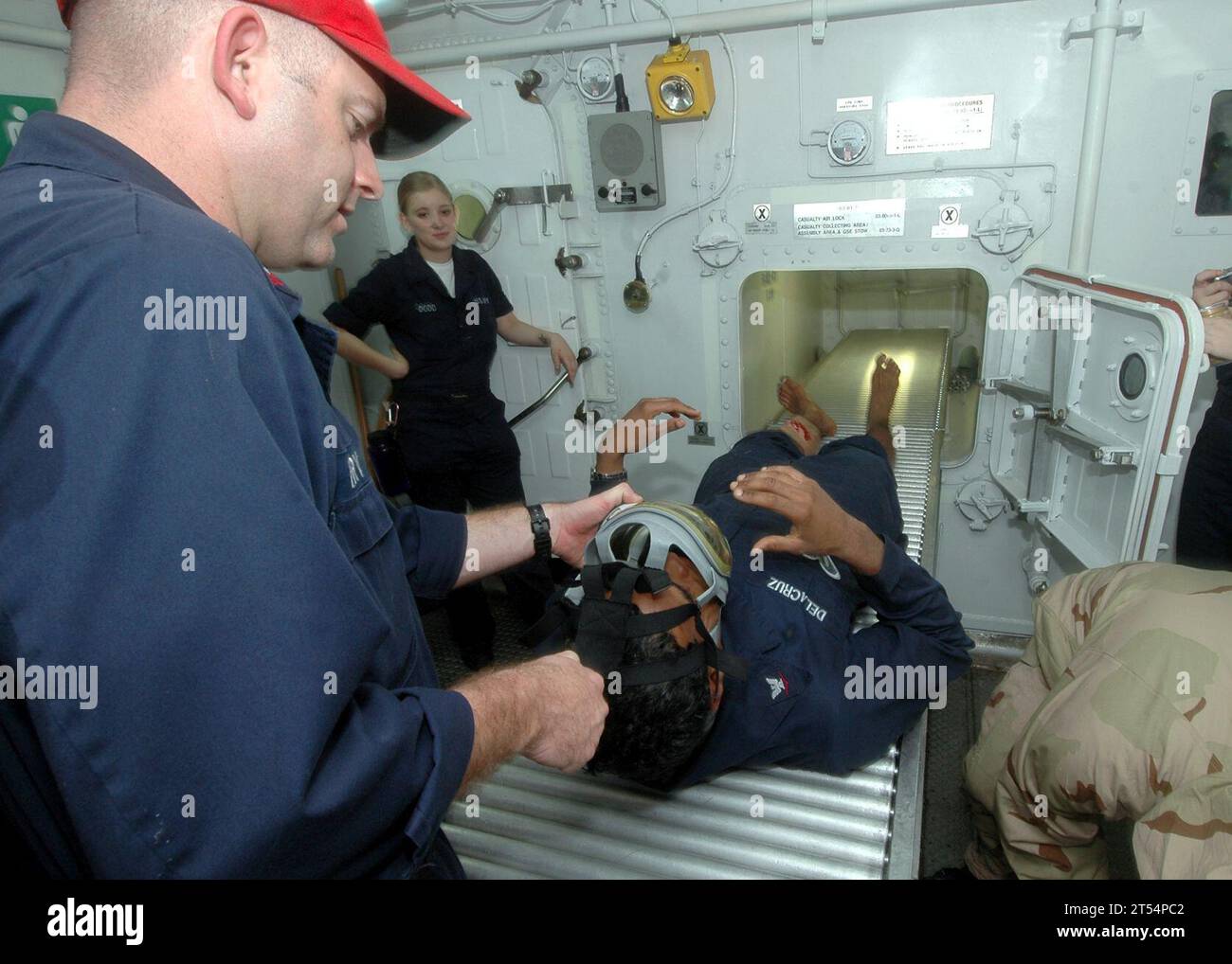 Drill, gas mask, people, Sailors, training Stock Photo - Alamy