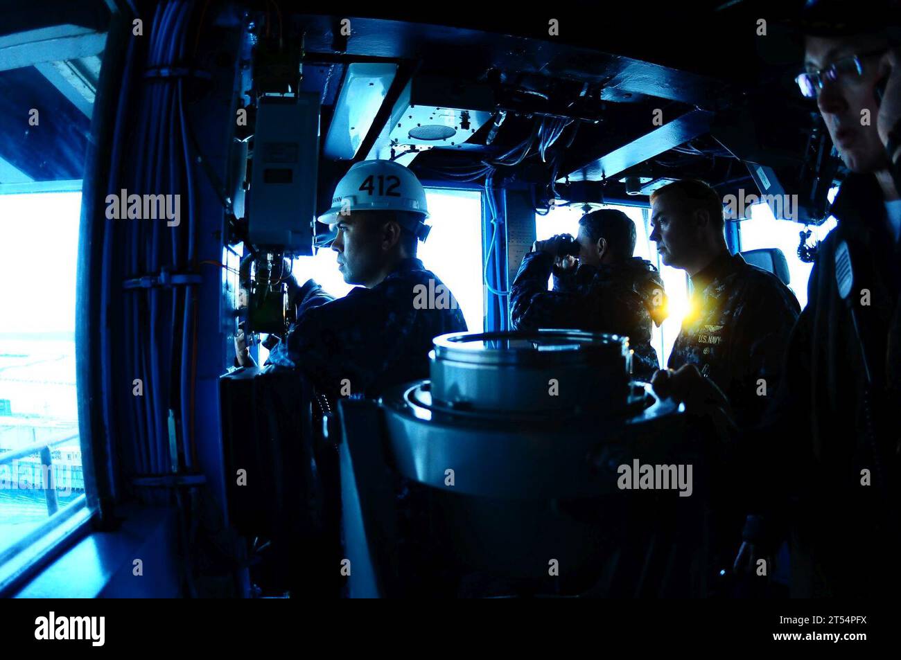 dry dock, general dynamics, Sailors, U.S. Navy, USS Nimitz (CVN 68 ...
