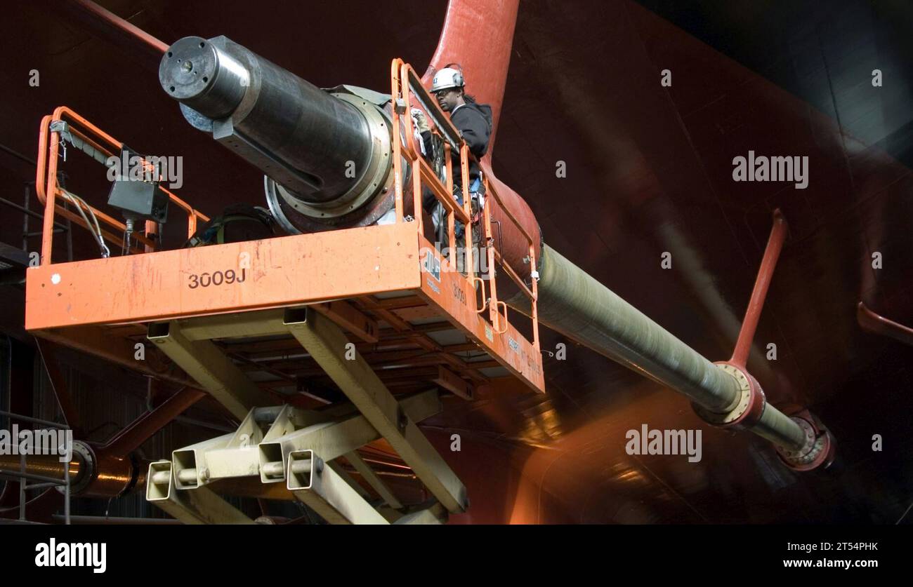 dry dock, newport news shipyard, propellers, Refueling Complex Overhaul ...