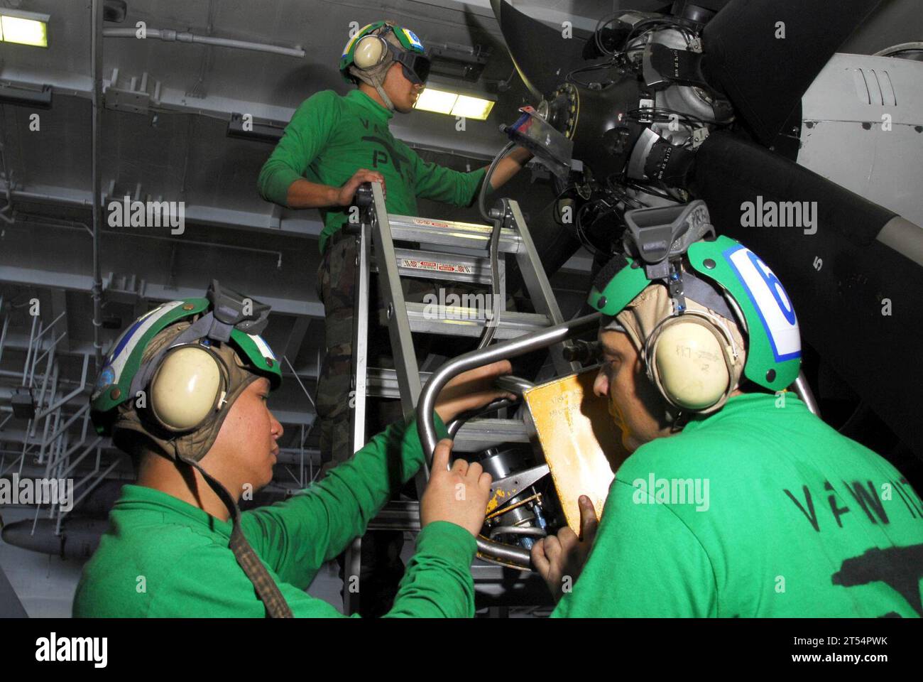 E-2C Hawkeye, navy, people, U.S. 7th Fleet, U.S. Navy, USS Nimitz (CVN ...