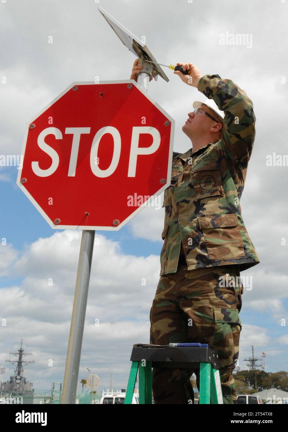 Energy, environment, Mayport, navy, Solar, U.S. Navy Stock Photo - Alamy