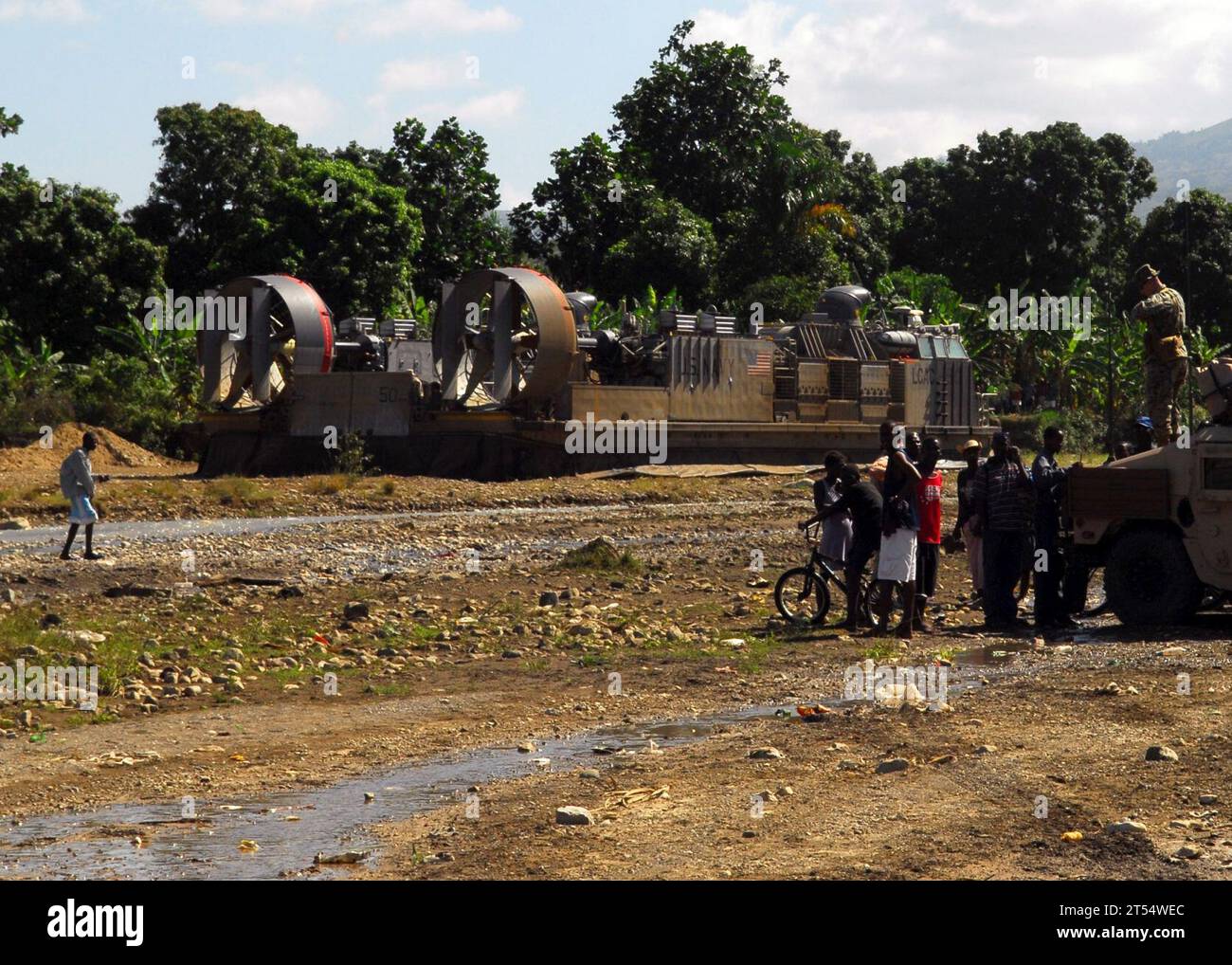 equipment transportation, humanitarian relief, Landing Zone, LCAC, USS ...