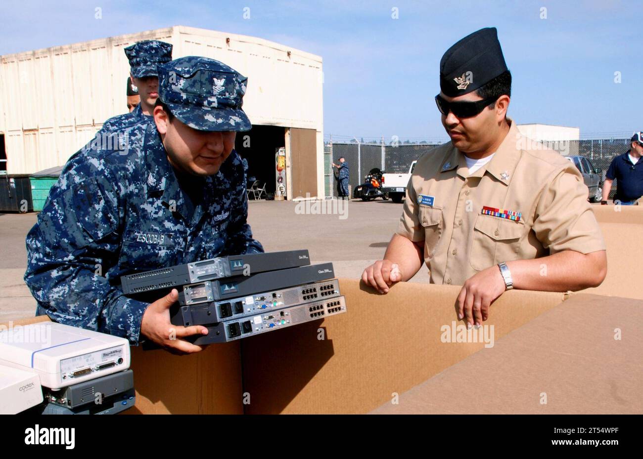 E waste recyclable appliance turn in event hi-res stock photography and ...