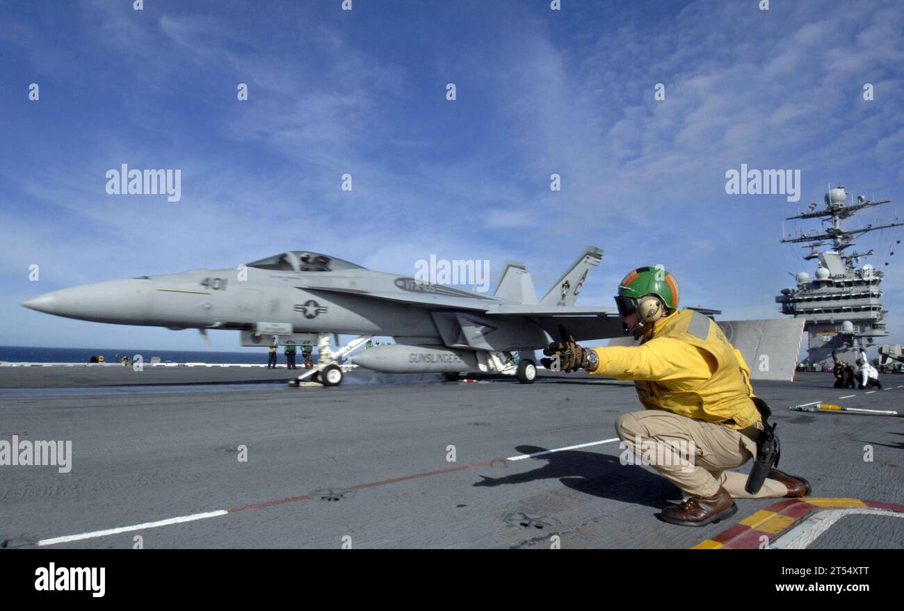 F/A-18E Super Hornet, gunslingers, Strike Fighter Squadron One Zero ...