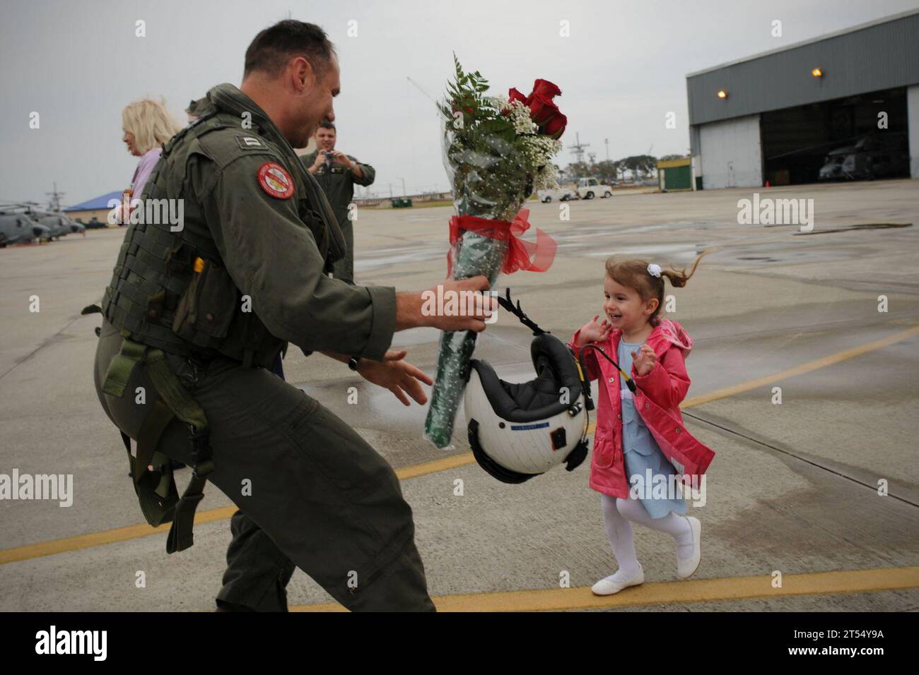 family, Helicopter Anti-Submarine Squadron Light (HSL) 46, Homecoming ...
