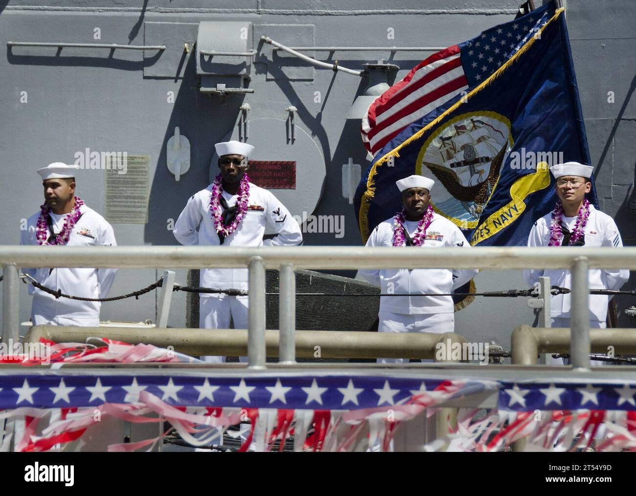 family, frigate USS Reuben James (FFG 57), Guided-Missile, HAWAII ...