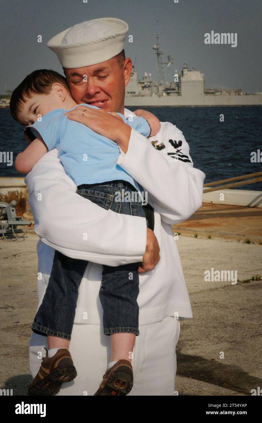 family, Frigate, Homecoming, homeport, navy, people, Sailors, U.S. Navy ...