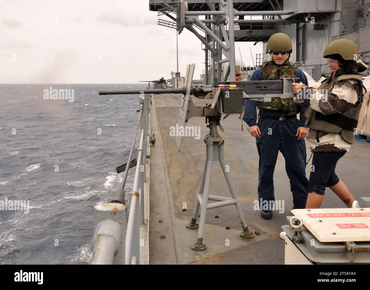 family, gun, Tiger Cruise, USS Mount Whitney (LCC/JCC 20), weapon Stock ...
