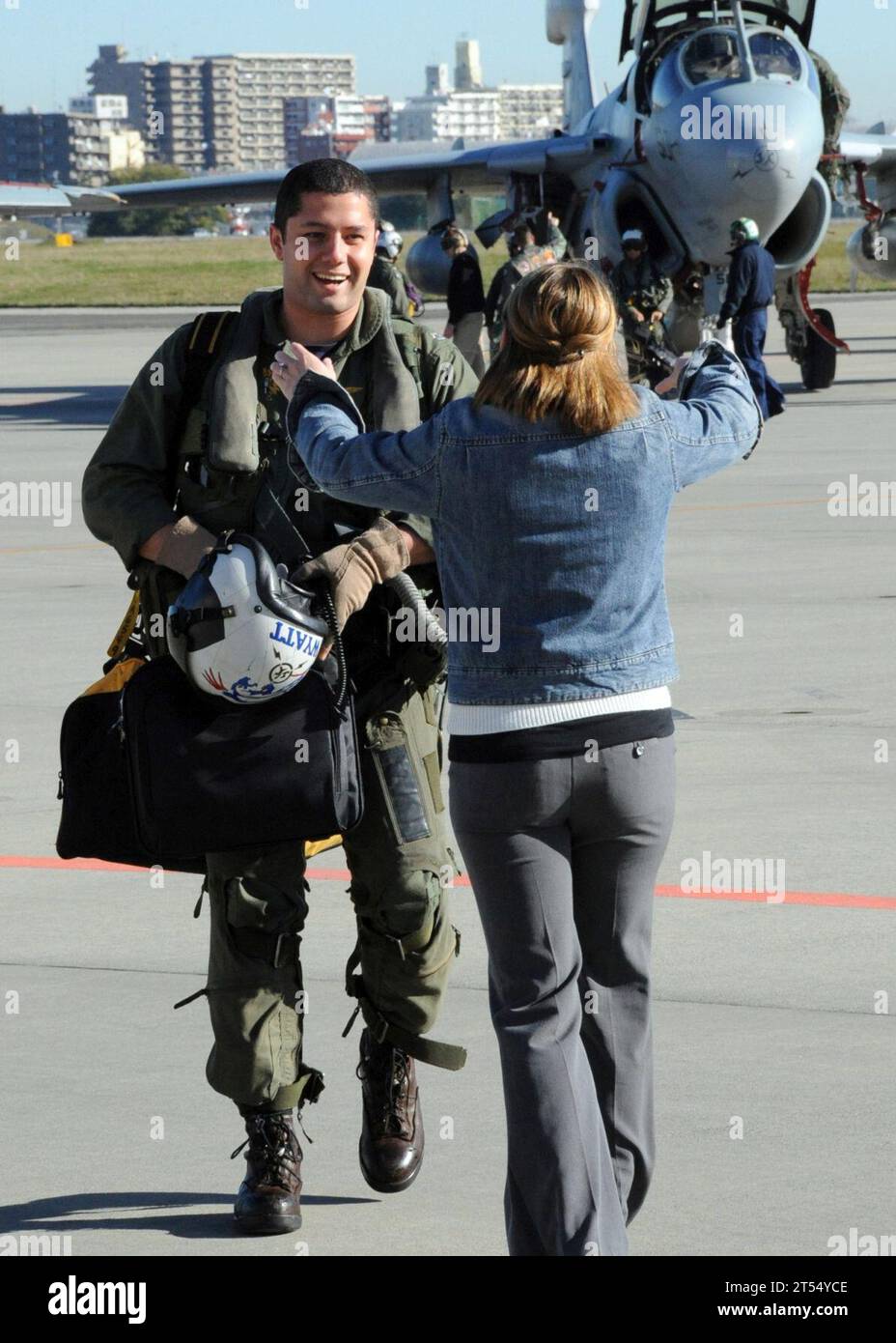 family, Homecoming, hugs, kids, Pilot Stock Photo - Alamy