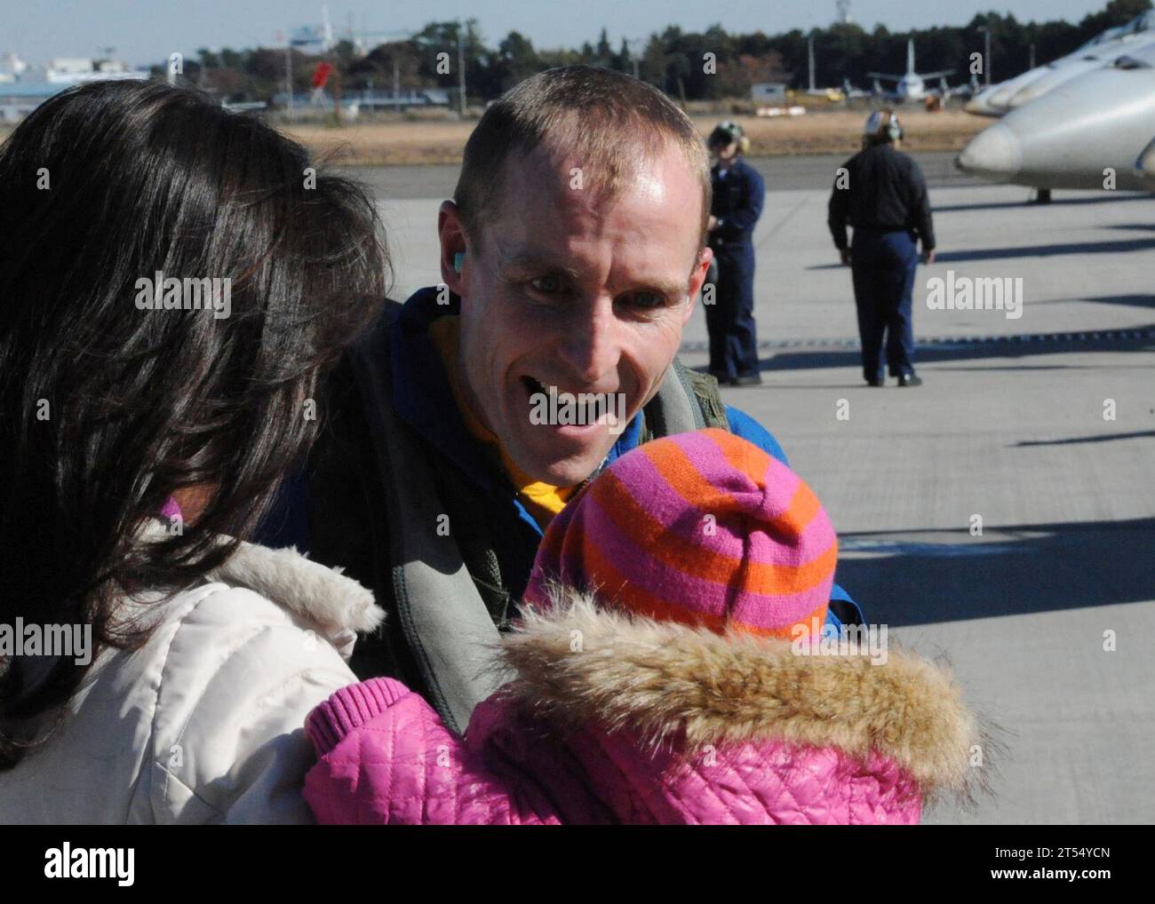 family, Homecoming, hugs, kids, Pilot Stock Photo - Alamy