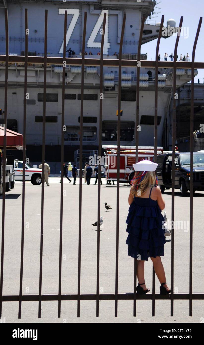family, Homecoming, waiting Stock Photo - Alamy