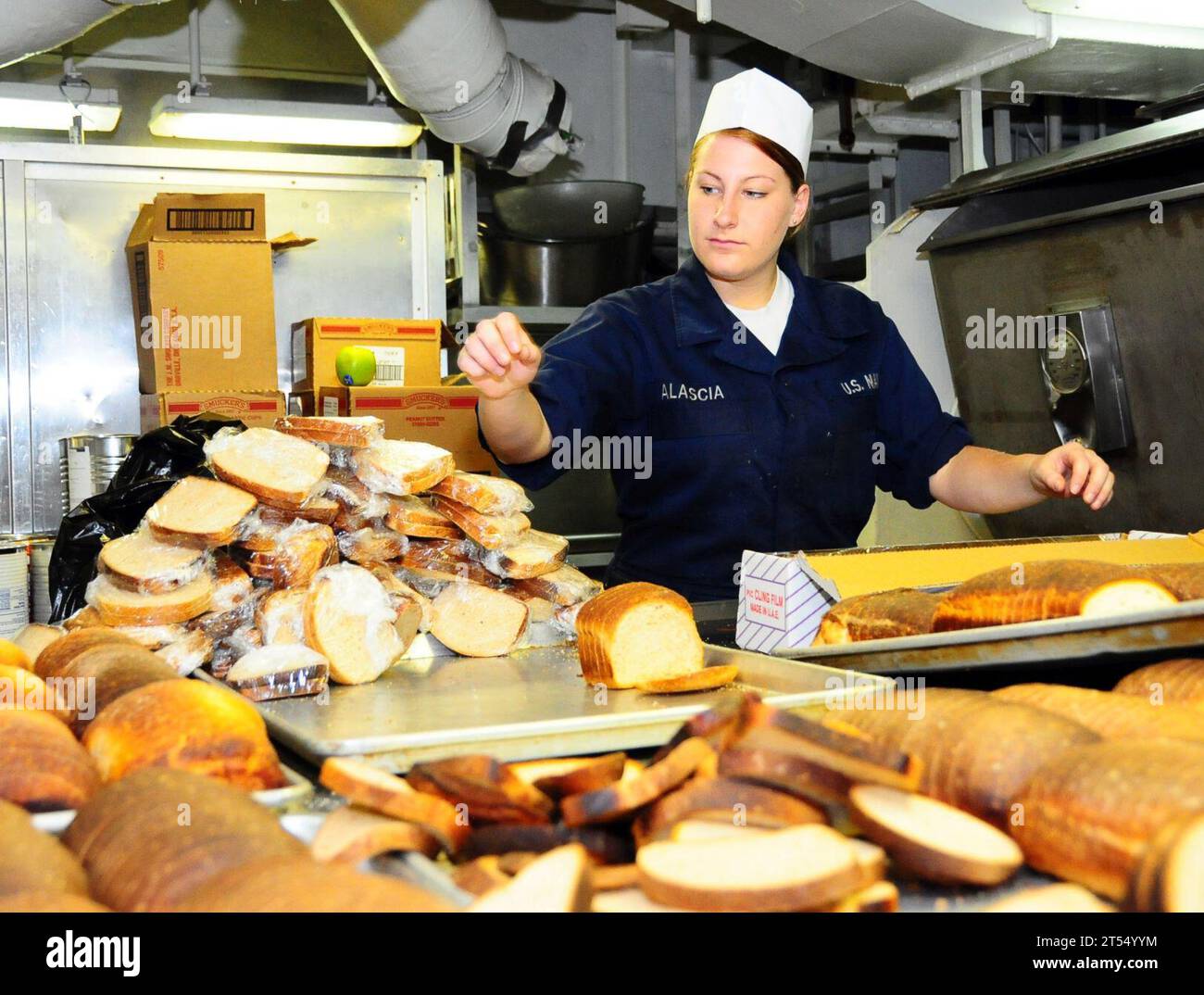 female, food, Sailor, USS Nimitz (CVN 68 Stock Photo - Alamy