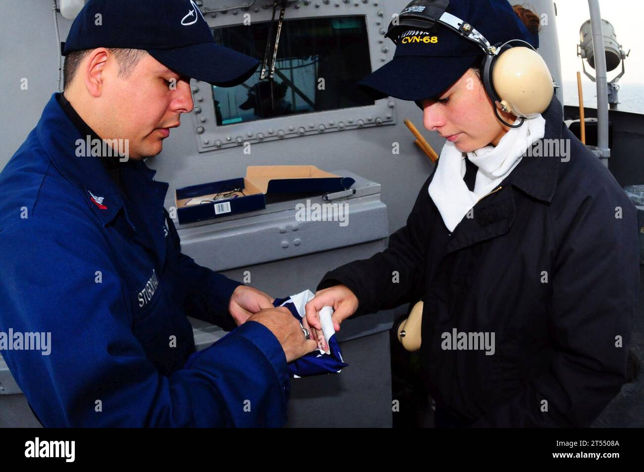 female, Sailors, training, USS Nimitz (CVN 68 Stock Photo - Alamy