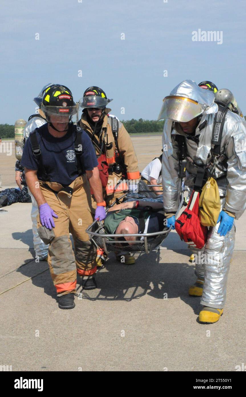 Us navy explosion emergency hi-res stock photography and images - Alamy