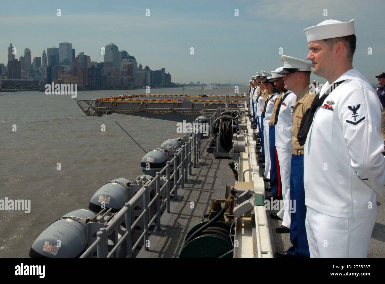 Fleet Week 2007, mann the rails, Multi-Purpose Amphibious Ship USS Wasp ...
