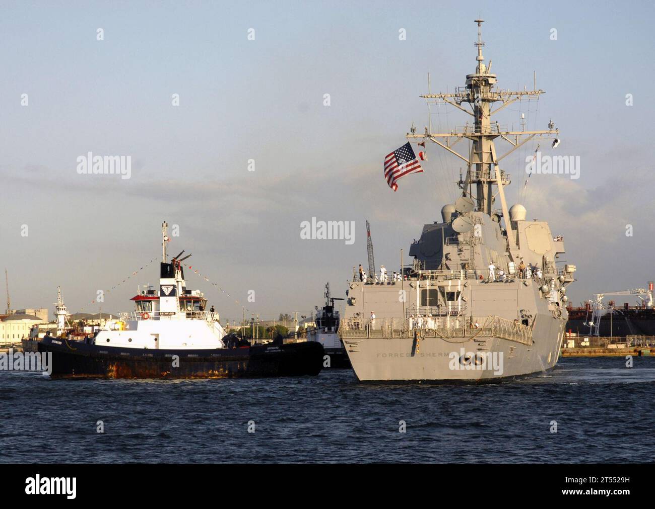 Fleet Week 2009, Guided-Missile Destroyer, uss forrest sherman (DDG 98 ...