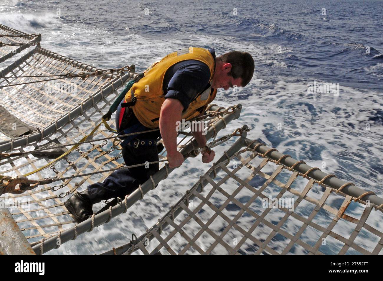 flight deck frames, Guided-Missile Destroyer, navy, turn buckles, U.S ...