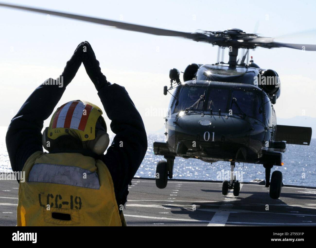 flight deck, Flight Quarters, Pacific Ocean, Sailor, SH-60F Sea Hawk ...