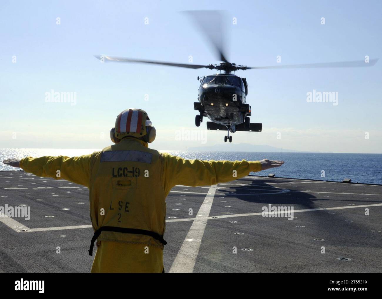 flight deck, Flight Quarters, Pacific Ocean, SH-60F Sea Hawk helicopter ...
